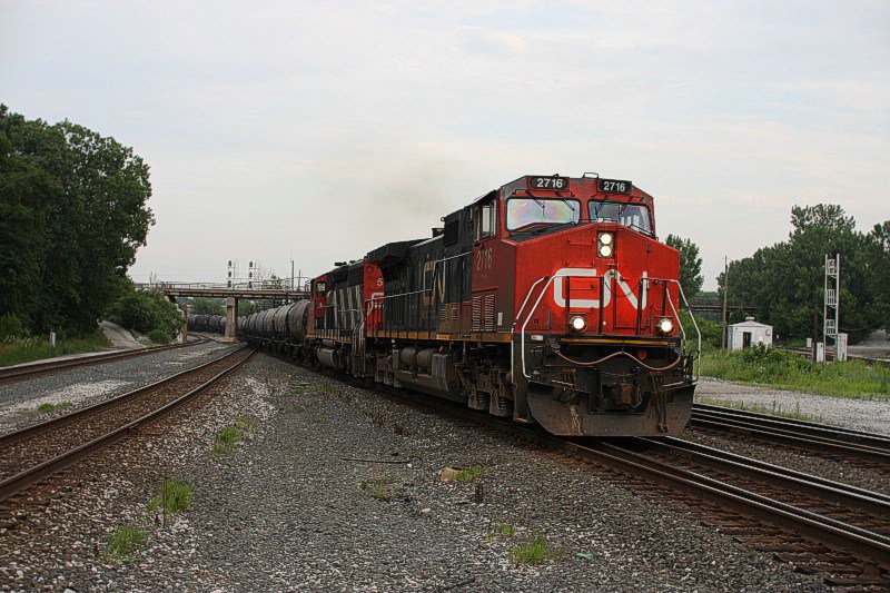 CN 2716